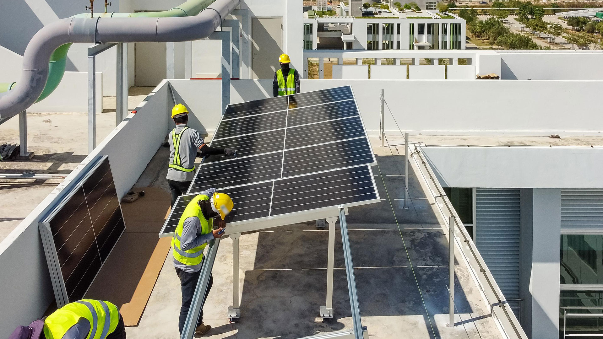 UAE's Green Logistics & Sustainable Innovation Drive